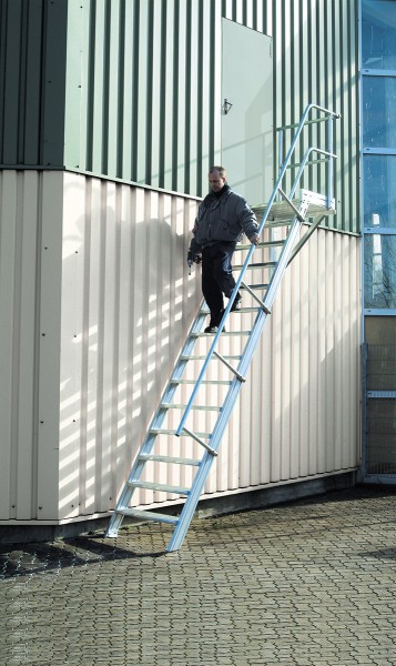Alu Treppe mit Podest online kaufen